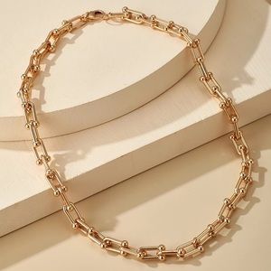 Zara | Jewelry | Zara Gold Horseshoe Link Chain Trend Yellow Gold ...